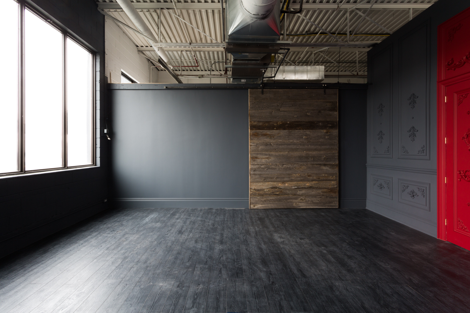 Dark Grey Photo Studio | Mint Room Studios