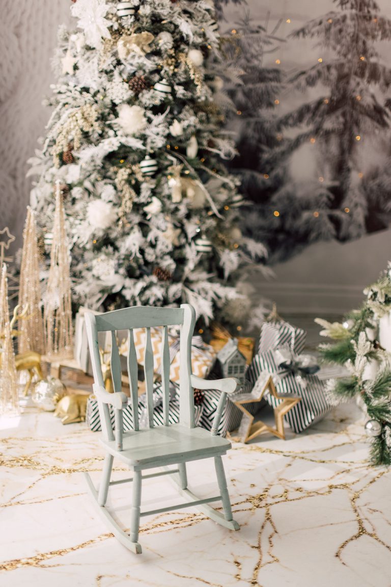Classic Holiday Setup | Mint Room Studios